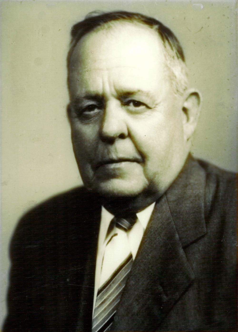 Raymond L. Ewing (Terms 1934 - 1936; 1938 - 1943 & 1952 - 1956) | City ...